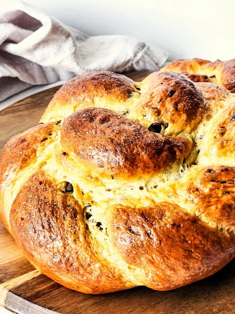 Decadent Round Chocolate Brioche – I Knead Bread