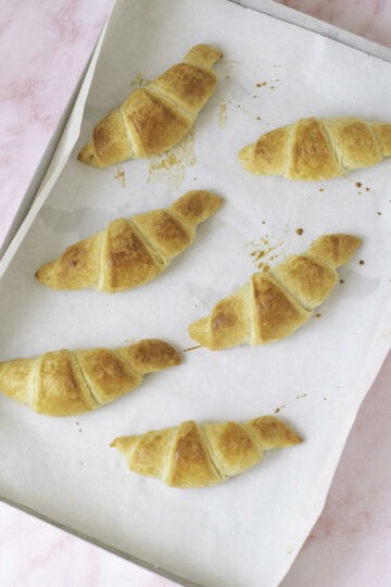 Fool-Proof Easy Croissant Recipe I Knead Bread