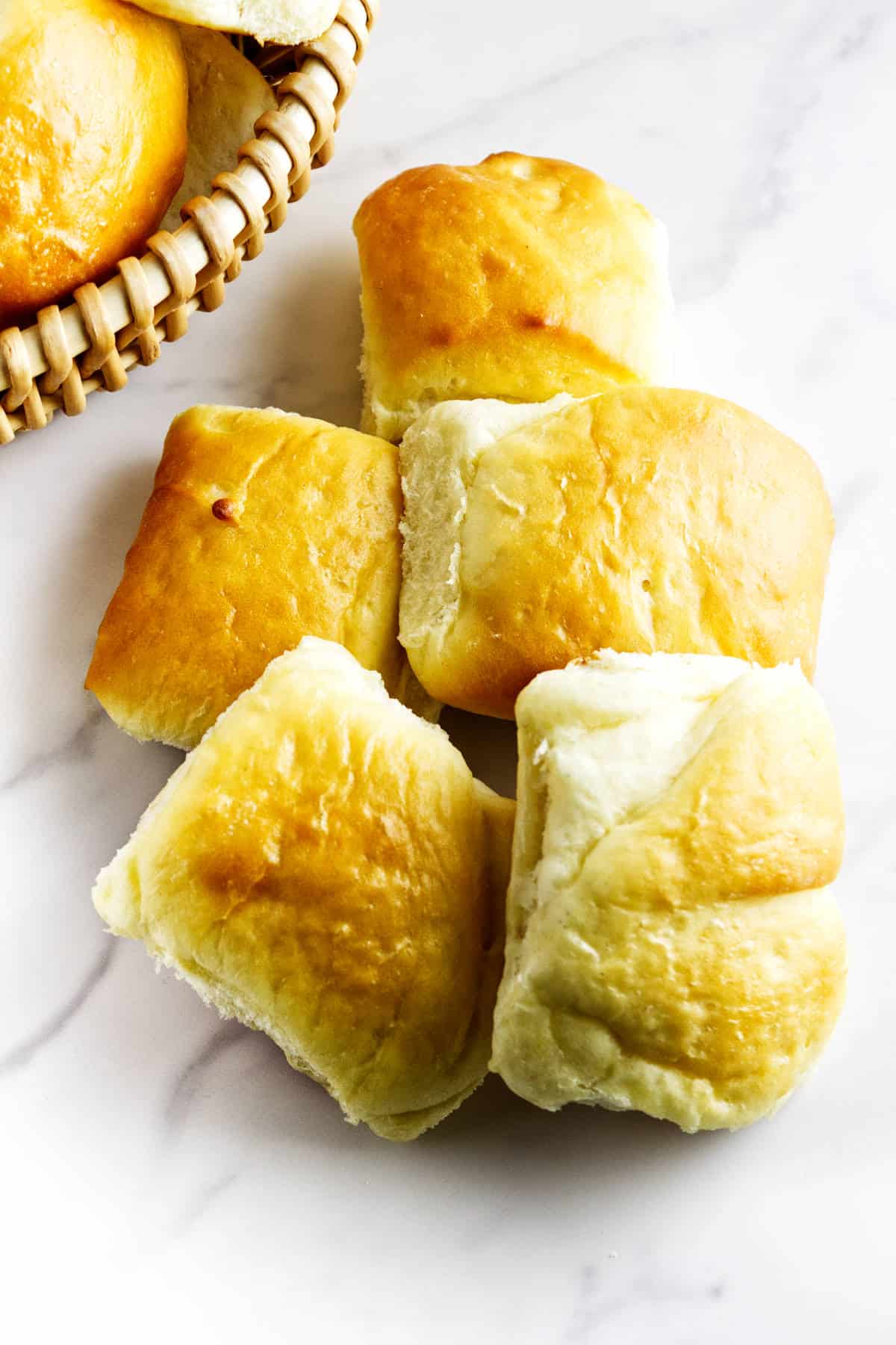 Texas Roadhouse Dinner Rolls – I Knead Bread